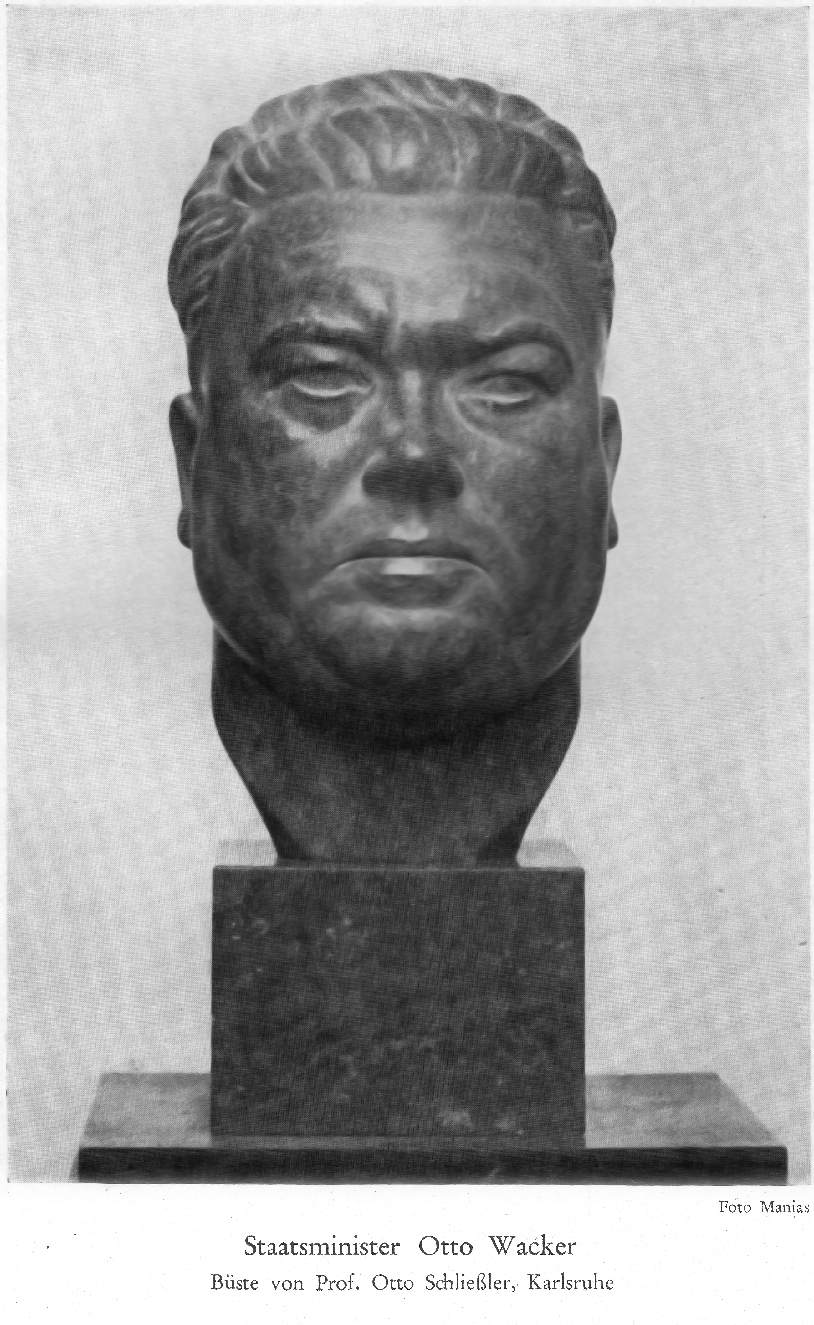 Filmaufnahmen von der Beisetzung des badischen Kultusministers Otto ...